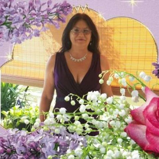 mDates – Flirt & Chat for experienced women over 35